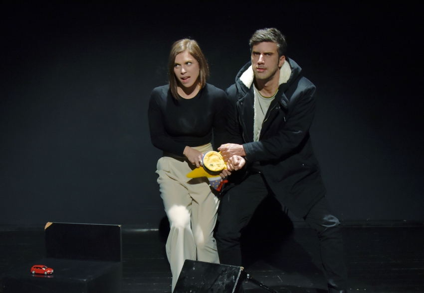 «Ο Μπέμπης» της Βίλης Σωτηροπούλου στο Θέατρο Αλκμήνη - all4fun.gr